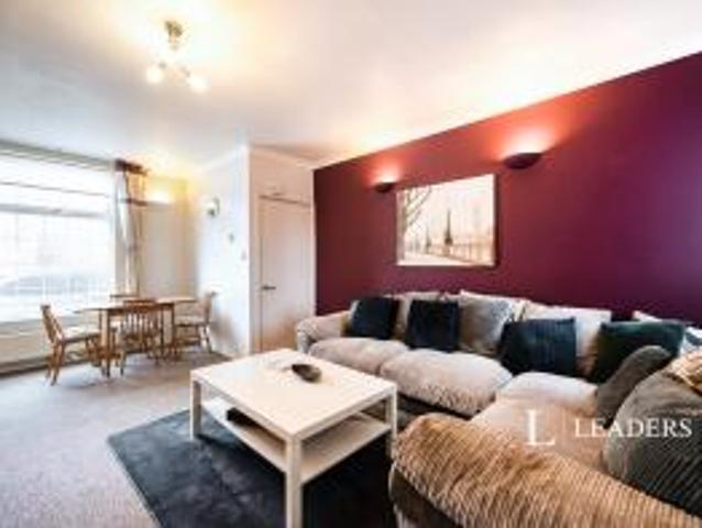 2 bedroom terraced house for rent in Walmer Road, PO1