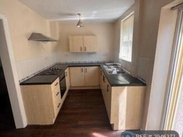 2 bedroom terraced house for rent in Walsall Street, Salford, M6
