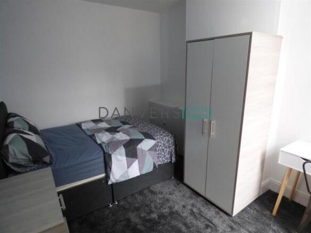2 bedroom terraced house for rent in Warwick Street, Leicester, LE3 5SF, LE3