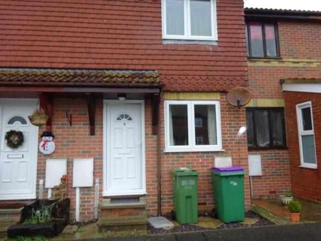 2 bedroom terraced house for rent in Wells Close, New Romney, Kent, TN28