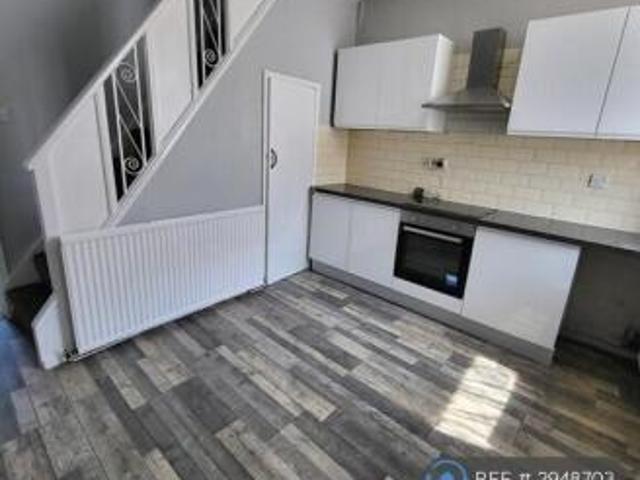 2 bedroom terraced house for rent in Wemsley Grove, Bolton, BL2