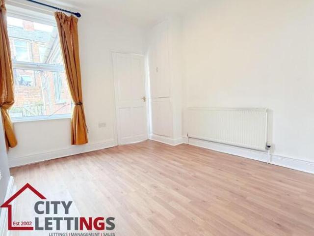 2 bedroom terraced house for rent in Westwood Road, Sneinton, NG2