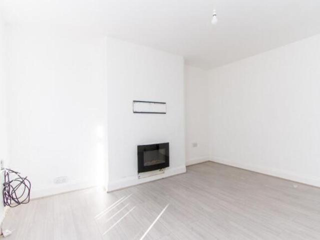 2 bedroom terraced house for rent in Whitmore Park Road, Coventry, CV6