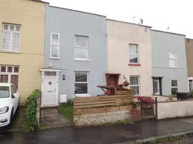 2 bedroom terraced house for rent in Whiteway Road, Bristol, BS5