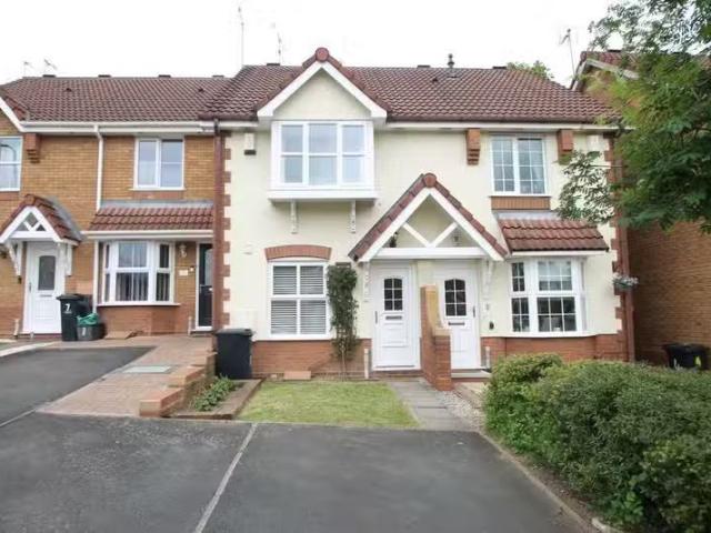 2 bedroom terraced house for rent in Whitefriars Drive, Haleso.