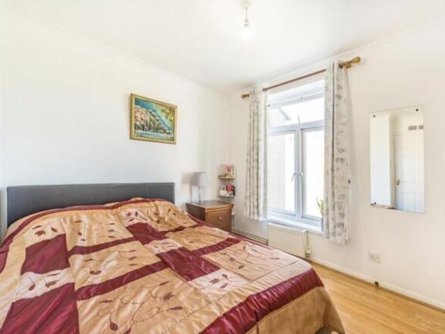 2 bedroom terraced house for rent in Willmore End, Wimbledon, SW19