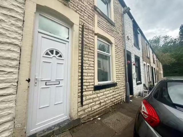 2 bedroom terraced house for rent in Willow Street, Burnley, B.