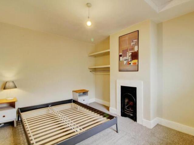 2 bedroom terraced house for rent in William Street, Totterdown, Bristol, BS3