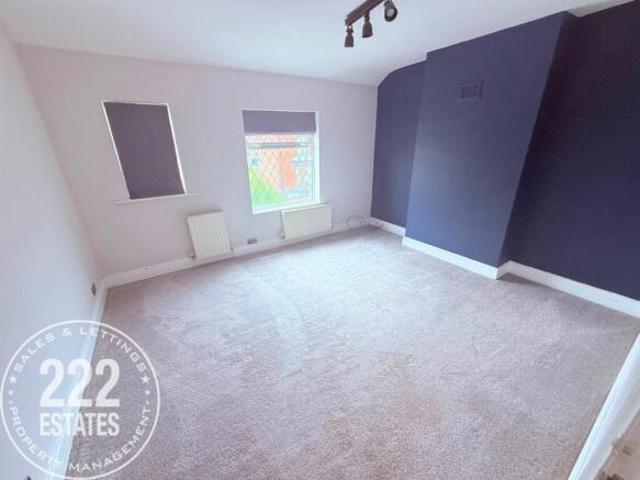 2 bedroom terraced house for rent in Willis Street, Warrington, WA1