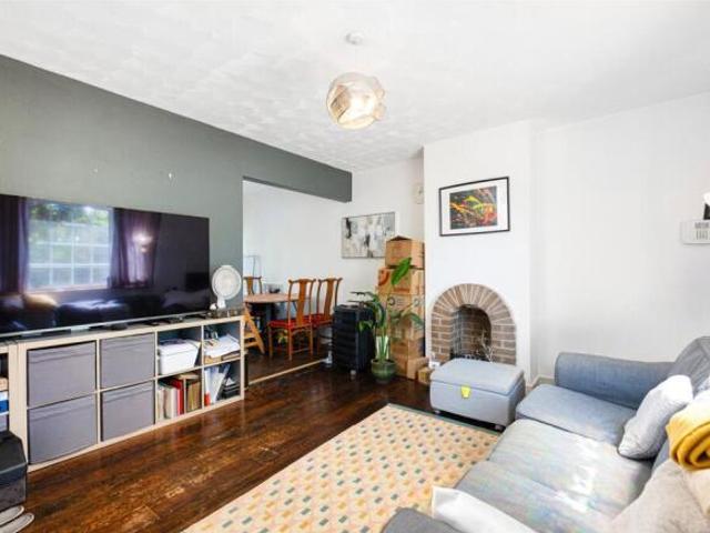 2 bedroom terraced house for rent in Windham Road, Kew, TW9