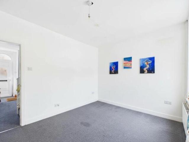 2 bedroom terraced house for rent in Winstanley Road, Portsmouth, PO2