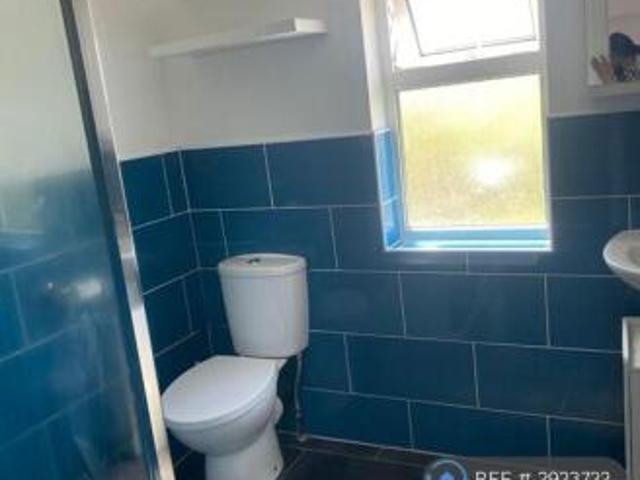2 bedroom terraced house for rent in Winster Drive, Leicester, LE4