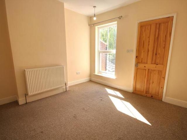 2 bedroom terraced house for rent in Winter Road, Norwich, NR2