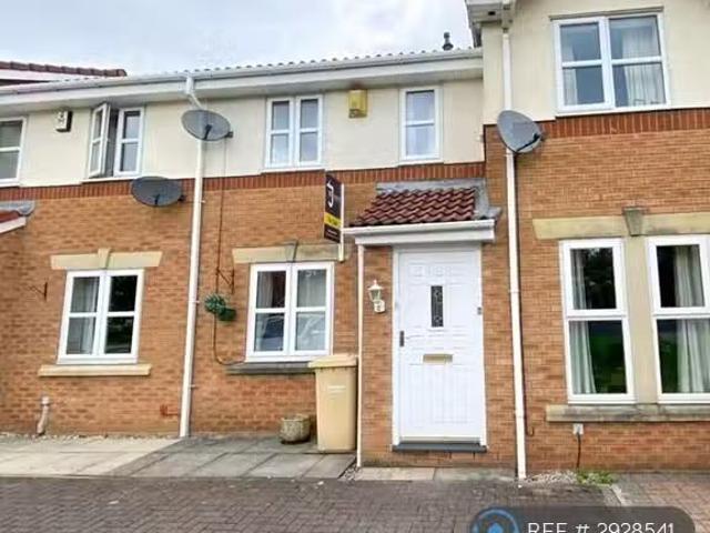 2 bedroom terraced house for rent in Winterfield Drive, Bolton.