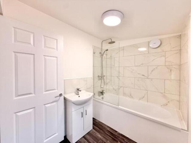 2 bedroom terraced house for rent in Tower Hamlets Road, London, E7