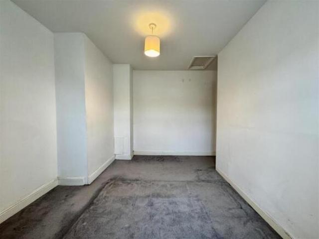 2 bedroom terraced house for rent in Town End, Almondbury, Huddersfield, HD5 8NW, HD5