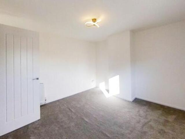 2 bedroom terraced house for rent in Tollcross Road, Glasgow, G31