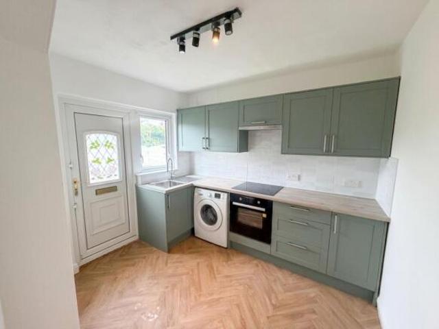 2 bedroom terraced house for rent in Tong Road, Leeds, LS12