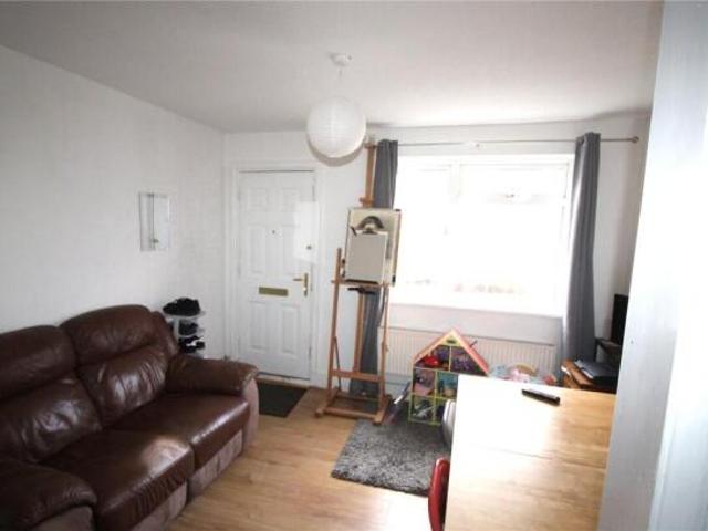 2 bedroom terraced house for rent in Taunton Road, Northfleet, Gravesend, Kent, DA11