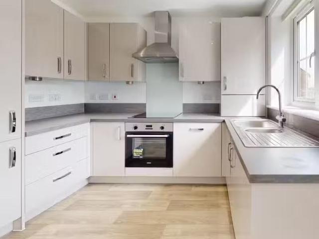 2 bedroom terraced house for rent in The Pioneers, Rugby, Warw.
