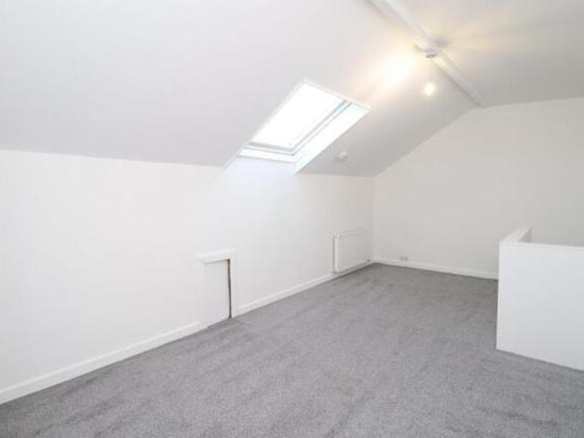 2 bedroom terraced house for rent in Thornton Grove, Leeds, West Yorkshire, LS12