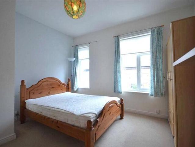 2 bedroom terraced house for rent in Thornton Road, Fallowfield, Manchester, M14
