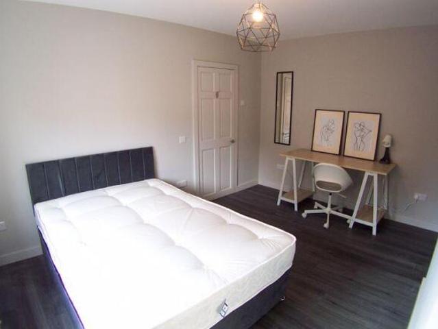 2 bedroom terraced house for rent in Thornville Street, Leeds, LS6