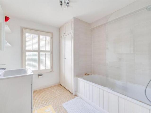 2 bedroom terraced house for rent in Thorne Street, London, SW13