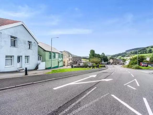 2 bedroom terraced house for rent in Treharne Road, MAESTEG, C.