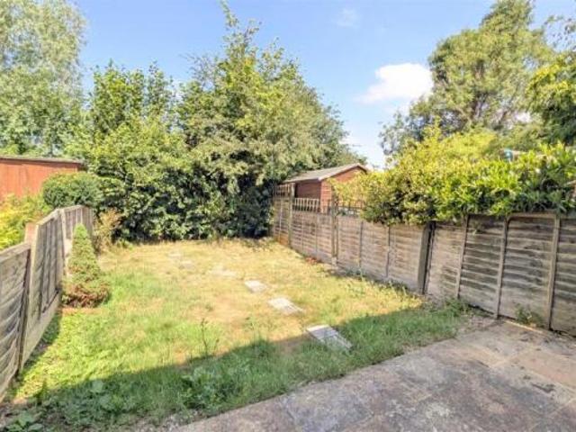 2 bedroom terraced house for rent in Twyford Road St. Albans Hertfordshire, AL4