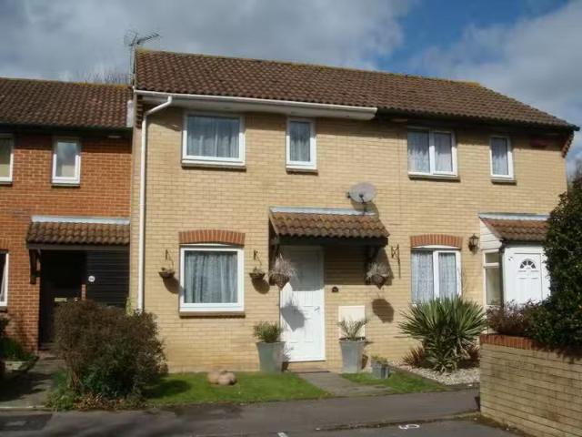 2 bedroom terraced house for rent in Tytherley Green, Bournemo.