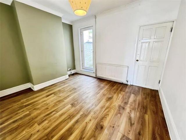 2 bedroom terraced house for rent in Upper Luton Road, Chatham, Kent, ME5