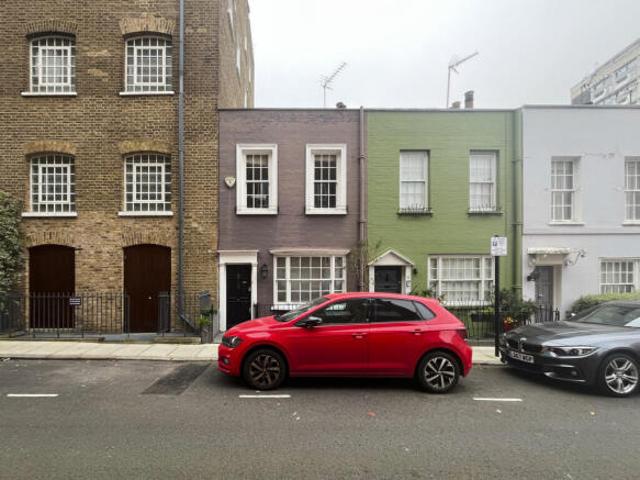 2 bedroom terraced house for rent in Uxbridge Street, London, W8