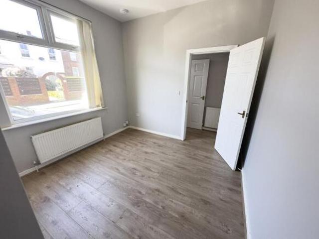 2 bedroom terraced house for rent in Vale Road, L23 5RY, L23