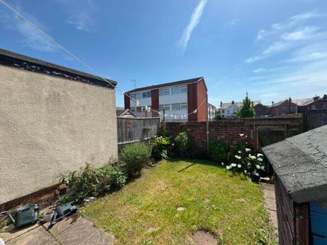 2 bedroom terraced house for rent in Vermont Avenue, Waterloo, L23 5RU, L23