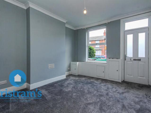 2 bedroom terraced house for rent in Vernon Road, Nottingham, NG6