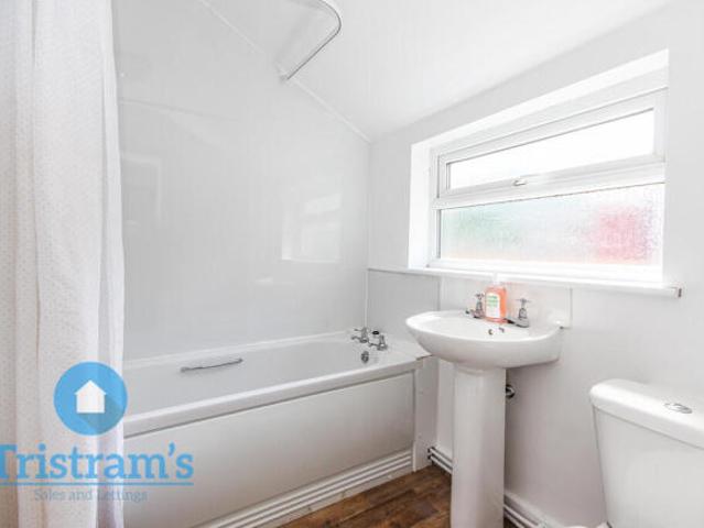 2 bedroom terraced house for rent in Vernon Road, Nottingham, NG6