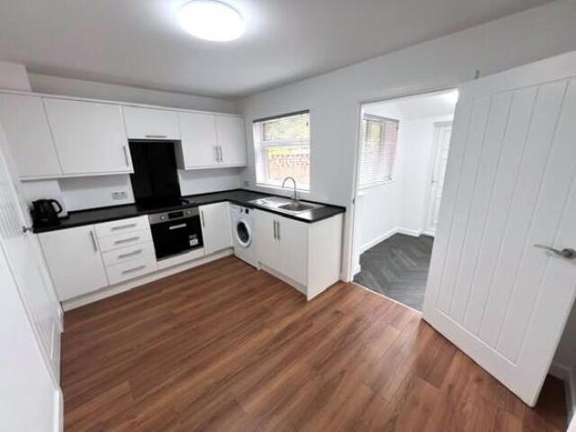 2 bedroom terraced house for rent in Village Gardens, Blantyre, G72
