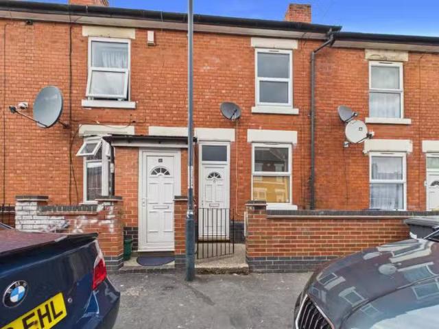 2 bedroom terraced house for rent in Violet Street, DE23