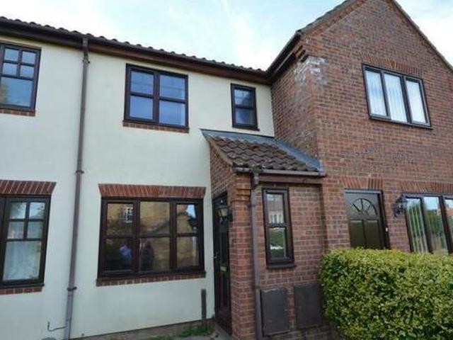 2 bedroom terraced house for rent in Vulcan Close Hethersett Norwich NR9