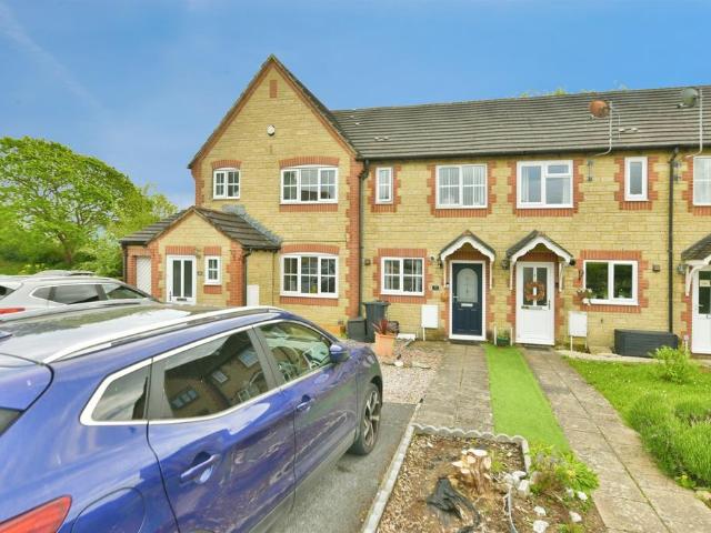 2 bedroom terraced house for sale