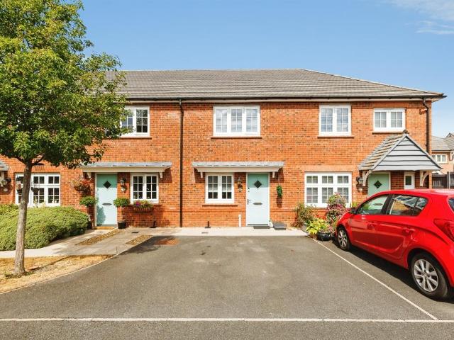 2 bedroom terraced house for sale