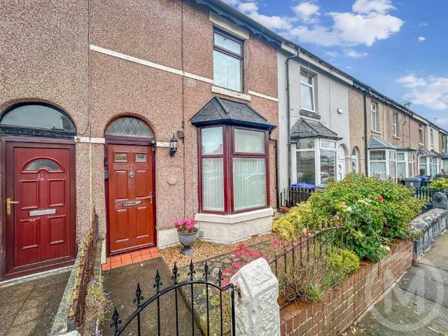 2 bedroom terraced house for sale