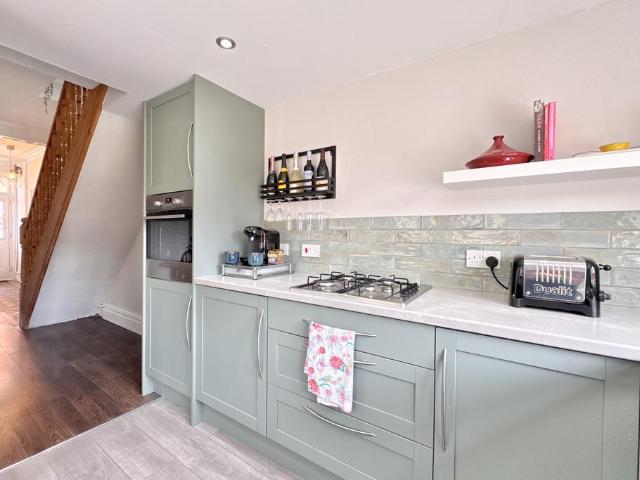 2 bedroom terraced house for sale