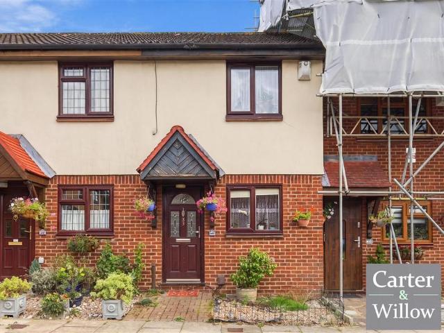 2 bedroom terraced house for sale