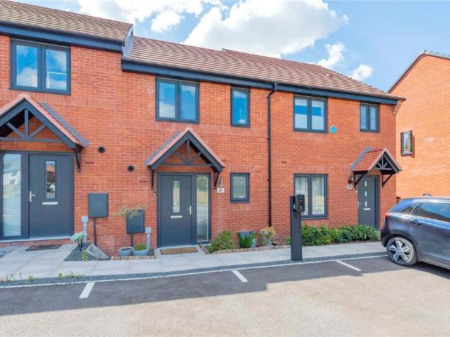 2 bedroom terraced house for sale