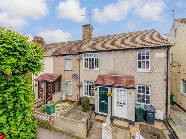 2 bedroom terraced house for sale