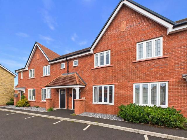 2 bedroom terraced house for sale