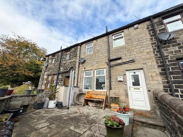 2 bedroom terraced house for sale