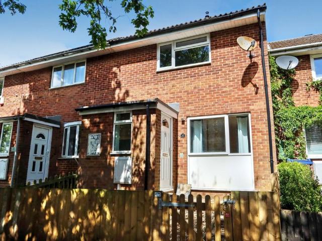 2 bedroom terraced house for sale